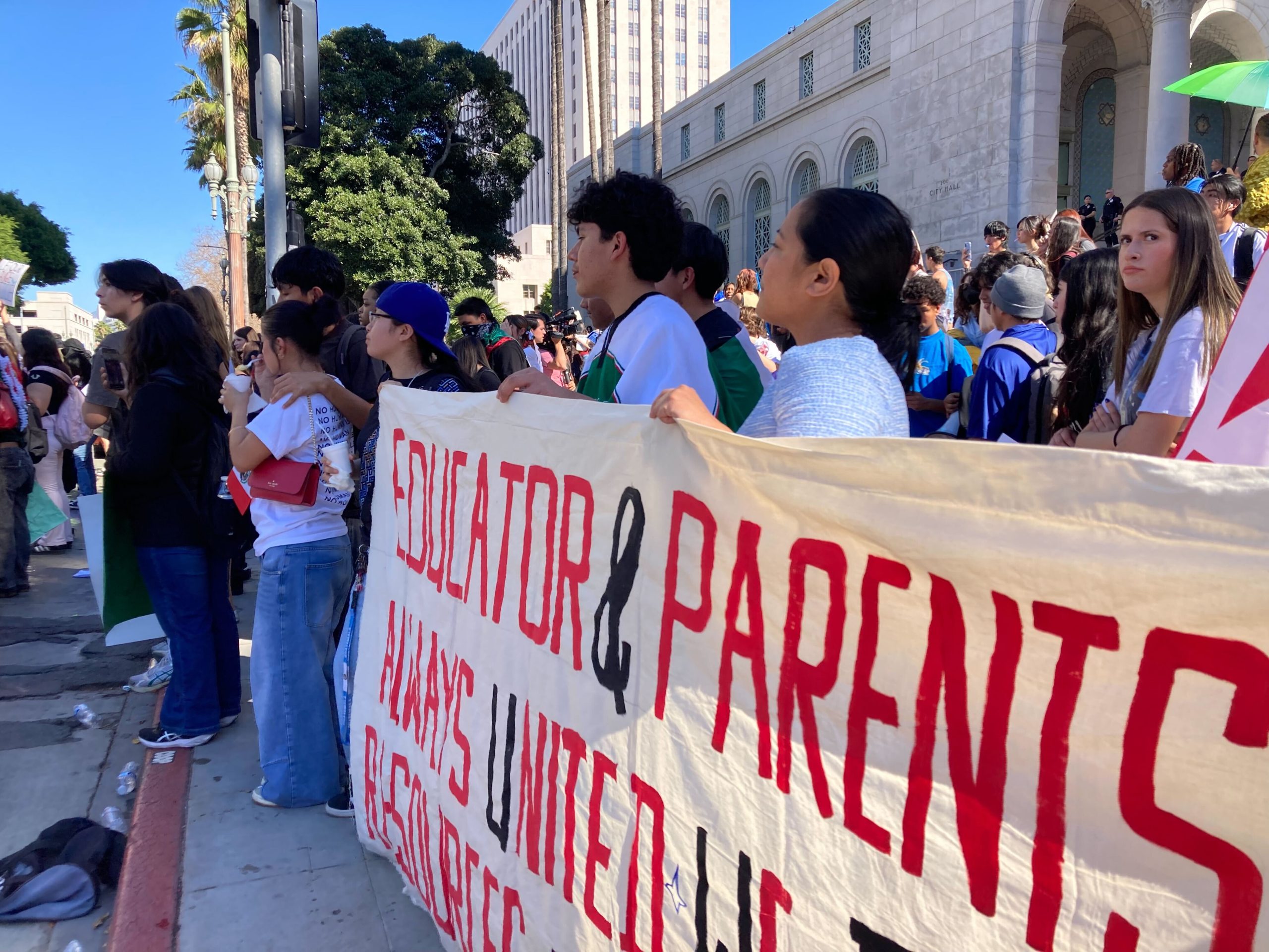 Latest: How LA is responding to the ongoing immigration raids | LA Local